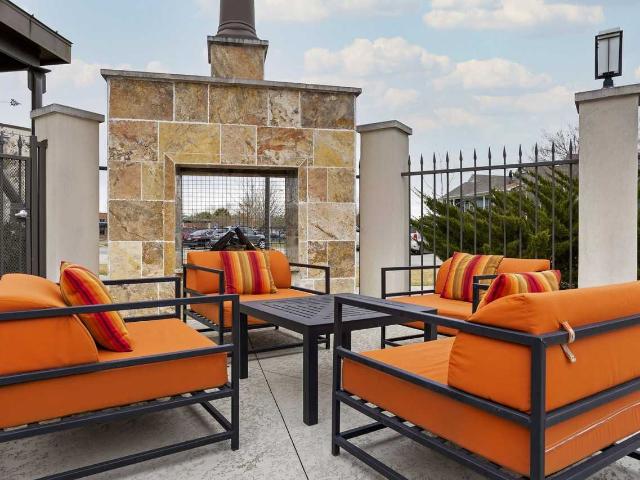 La Veranda at Polly Lane Apartments 2 Bedroom Apartment for Rent at 210 Polly Ln, Lafayette, LA 70508