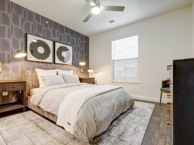 La Villita Lakeside and Landings 1 Bedroom Apartment for Rent at 6727 Deseo, Irving, TX 75039