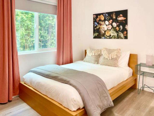 La Boheme Co_Living: Furnished Room wLockUtilitie