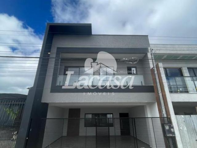 La Casa Imóveis vende: Excelente sobrado no Virmond!