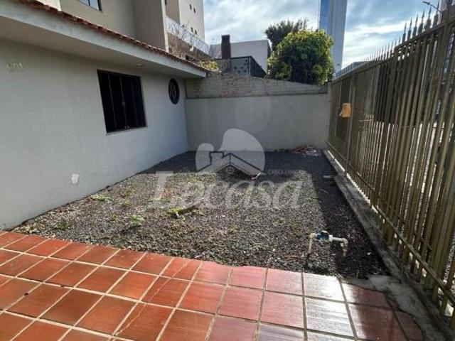 LA CASA IMÓVEIS VENDE LINDO SOBRADO PRÓXIMOA PRAÇA CLEVE