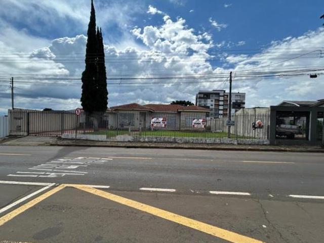 LA CASA VENDE TERRENO EM ÓTIMA LOCALIZAÇÃO NO CENTRO