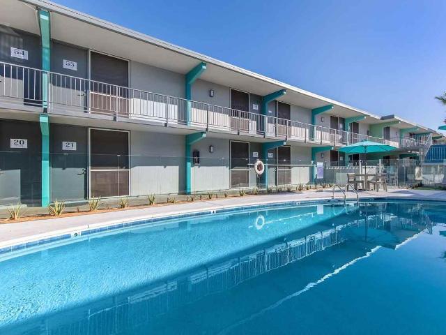 La Cima Apartments Studio Apartment for Rent at 6060 N 7th St, Phoenix, AZ 85014