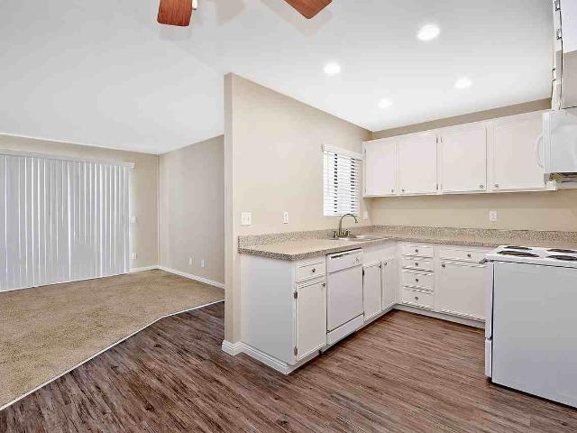 LA COSTA Studio Apartment for Rent at 1401 N Placentia Ave, Fullerton, CA 92831