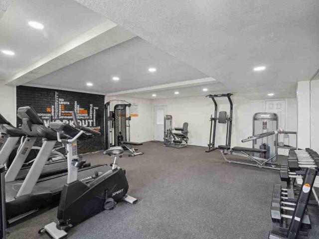 La Fortuna Studio Apartment for Rent at 14018 Brookgreen Dr, Dallas, TX 75240 Valley View