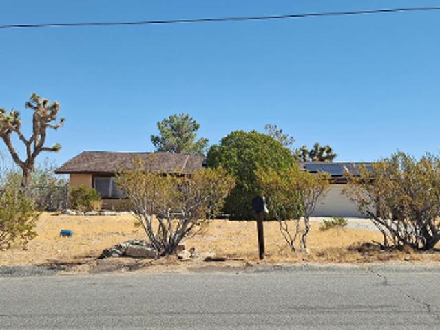 La Habra Ave