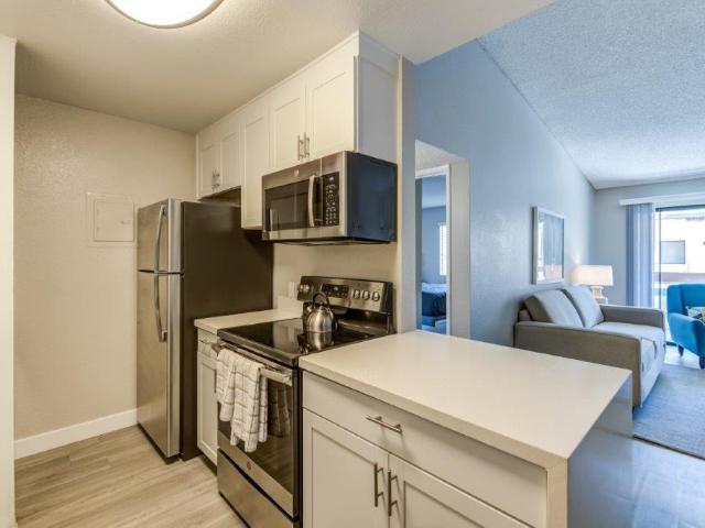 La Jolla Blue 1 Bedroom Apartment for Rent at 7039 Charmant Dr, San Diego, CA 92122 University City