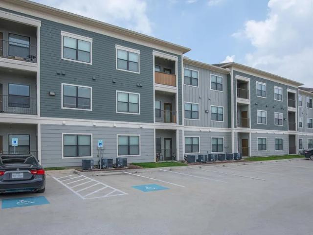 La Mariposa Apartments 2 Bedroom Apartment for Rent at 2930 Plum Creek Ln, Houston, TX 77087 Gulfgate Pine Valley