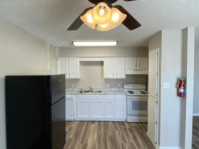 La Mesa Apartments 2 Bedroom Apartment for Rent at 102 Maryland St, San Angelo, TX 76905