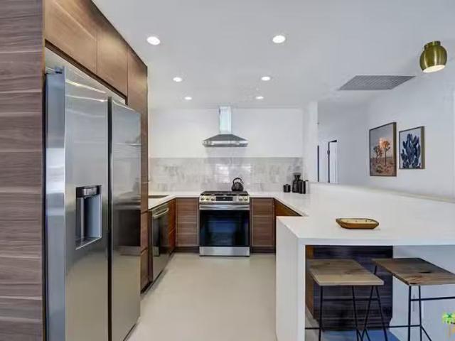 La Mesa, DESERT HOT SPRINGS, CA 92240