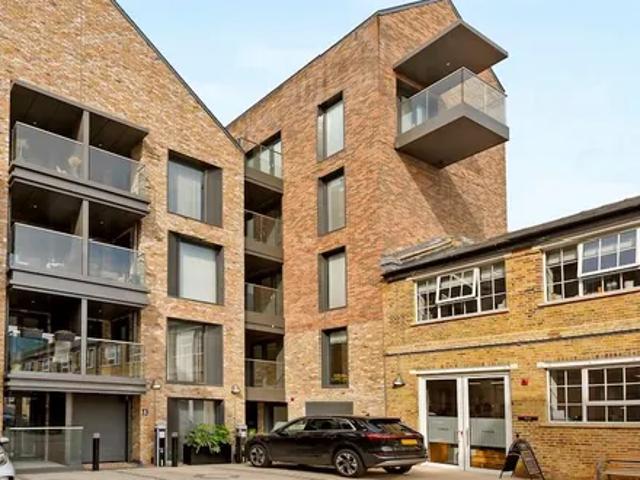 La Petite Poissonnerie, 75 Gloucester Avenue, Primrose Hill, London, NW1 8LD, United Kingdom | 2 bed apartment for rent #165464826 | Rentberry