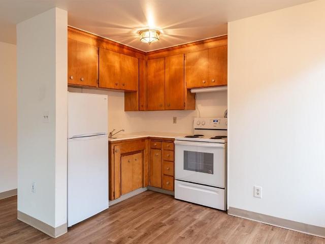 La Rochelle 2 Bedroom Apartment for Rent at 1821 Harvard Ave, Seattle, WA 98122 Broadway