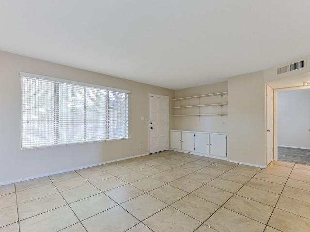 La Rosa 2 Bedroom Apartment for Rent at 5105 S La Rosa Dr, Tempe, AZ 85282