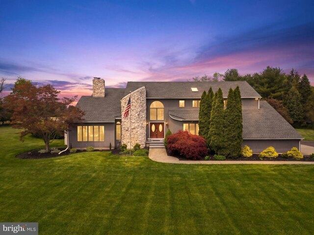 La Rue Ln, Medford, Home For Sale