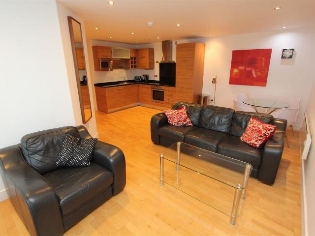 La Salle, Leeds LS10, 2 bed flat to rent, £1,150 pcm | PrimeLocation