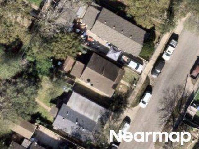 Lamar St