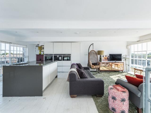 Lamb Brewery, Chiswick W4, 2 bed flat to rent, £5,000 pcm | PrimeLocation