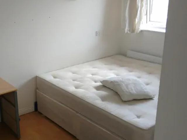 Lamb Court, 69 Narrow Street, Ratcliffe, London, E14 8EJ, United Kingdom | Room for rent #159329246 | Rentberry