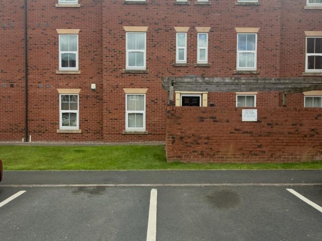 Lambert CW5, 2 bed flat to rent, £795 pcm | PrimeLocation