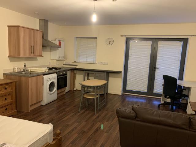 Lambert Street, Sheffield S3, Studio to rent, £600 pcm | PrimeLocation