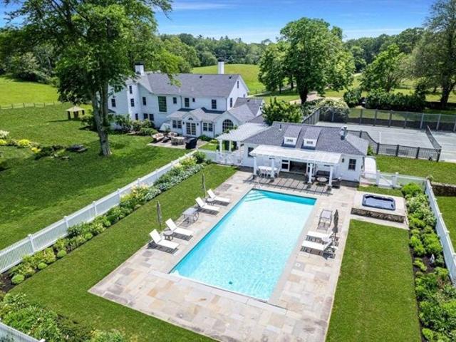 Lamberts Cove Rd, Tisbury, Home For Sale