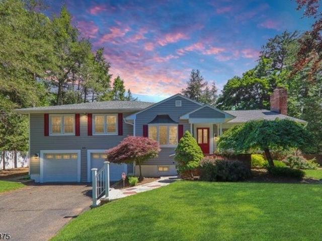 Lamberts Mill Rd, Westfield, Home For Sale