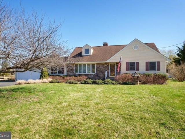 Lambertville Hopewell Rd, Hopewell, Home For Sale