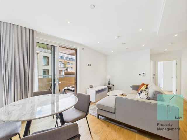 Lambeth High Street, London SE1 1 bed apartment to rent £2,600 pcm £600 pw