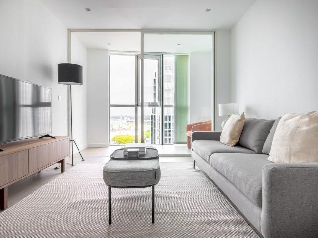 Lambeth SW8, 1 bed flat to rent, £3,370 pcm | PrimeLocation