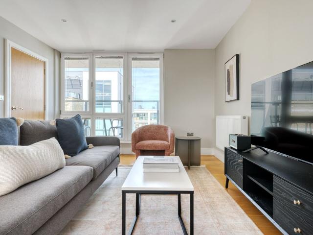 Lambeth SW9, 2 bed flat to rent, £3,560 pcm | PrimeLocation