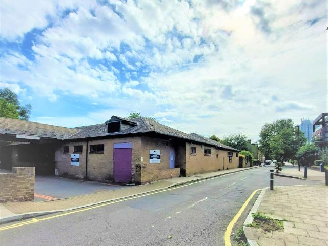Lambeth Walk, London SE11, 3 bed flat to rent, £650 pcm | PrimeLocation