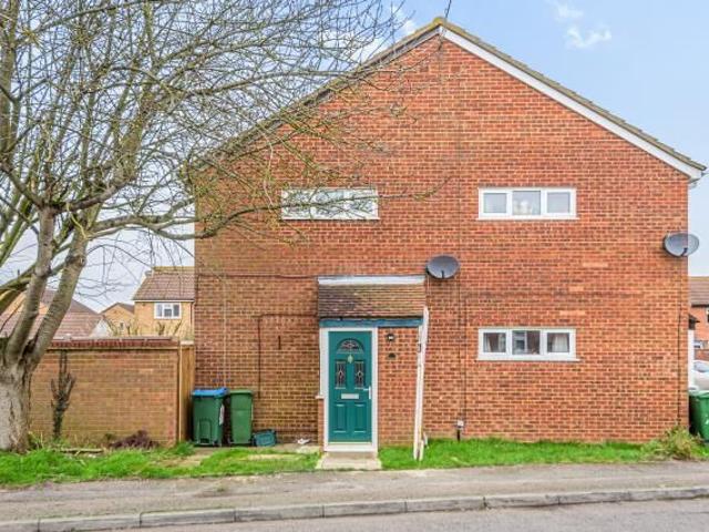 Lambourne Avenue, Aylesbury HP21, 1 bed end terrace house to rent, £1,100 pcm | PrimeLocation