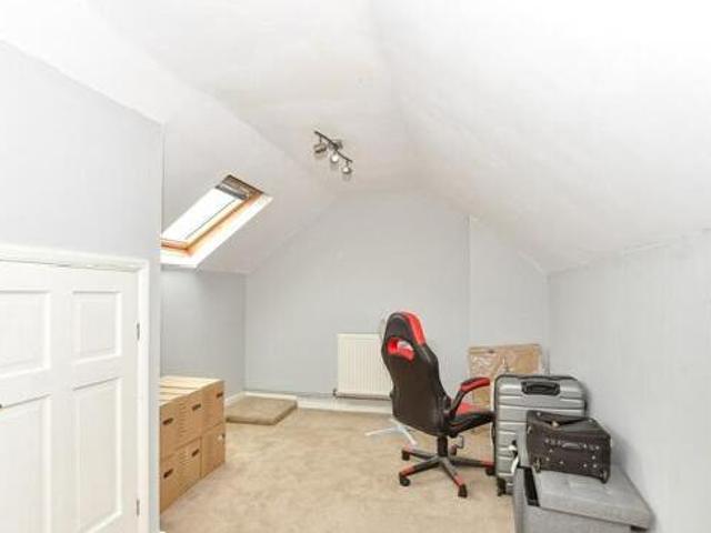 Lambs Crescent, Horsham, 3 Bedroom Terraced