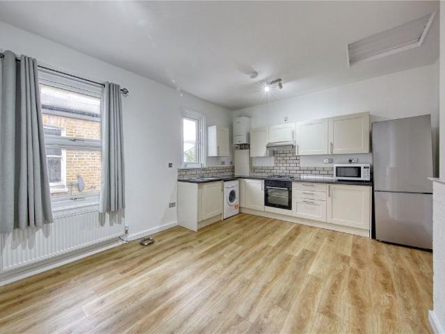 Lambrook Terrace SW6, 3 bed property to rent, £2,700 pcm | PrimeLocation