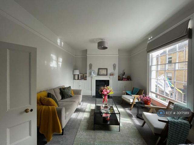 Lambridge Buildings, Bath, BA1 2 bed maisonette to rent £1,750 pcm £404 pw