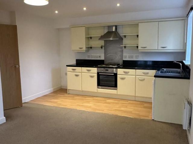 Lambwath Hall Court, Bransholme, Hull HU7, 2 bed flat to rent, £650 pcm | PrimeLocation