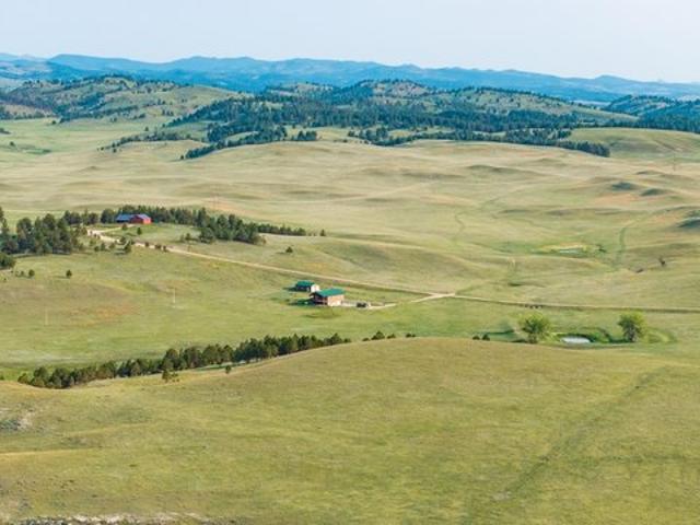 Lame Johnny Rd, Fairburn, SD 57738