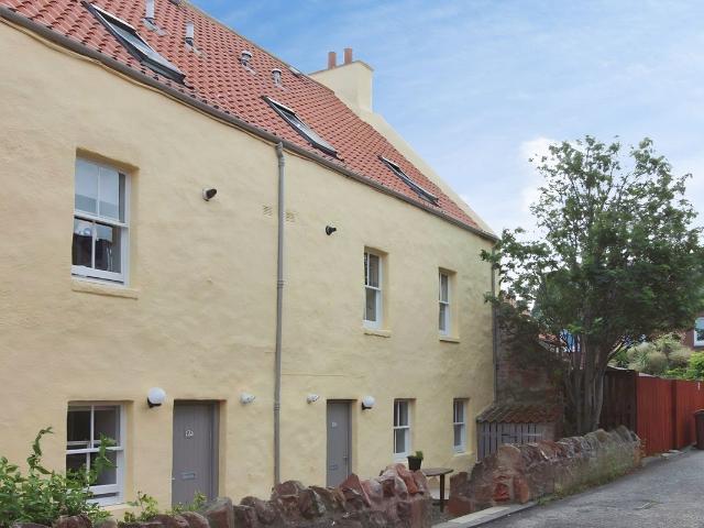 Lamer Street, Dunbar EH42, 1 bed flat to rent, £875 pcm | PrimeLocation
