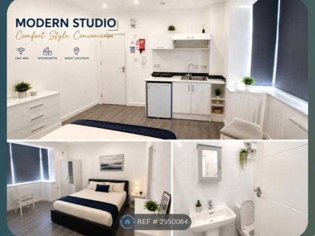 Lammas Avenue, Mitcham, London CR4, Studio to rent, £1,250 pcm | PrimeLocation