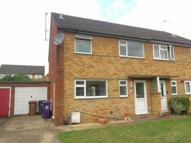 Lammas Mead, Hitchin, 3 Bedroom Semi detached