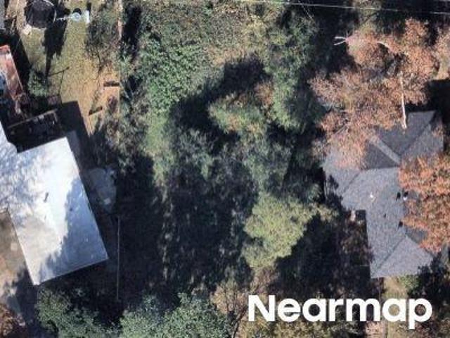Lamont Dr
