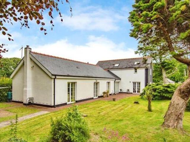 Lamphey, Pembroke, 4 Bedroom Detached