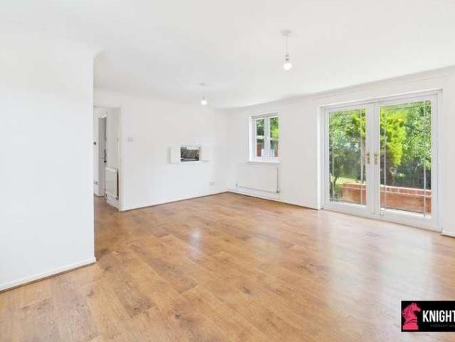 Lamport Court, Great Holm, MK8