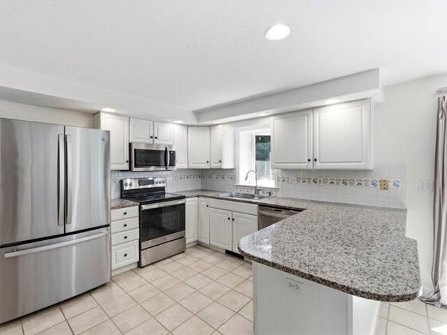 Lamplighter Dr, Shrewsbury, Home For Sale