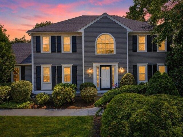 Lamplighter Dr, Shrewsbury, Home For Sale