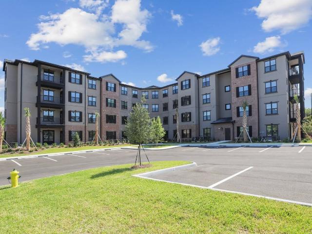 Lamplighter Legacy 1 Bedroom Apartment for Rent at 900 Se 3rd Ave, Ocala, FL 34471
