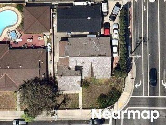 Lampson Ave