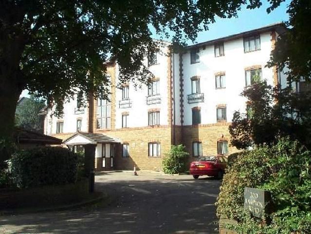 Lampton Road, Hounslow TW3, 1 bed flat to rent, £1,200 pcm | PrimeLocation