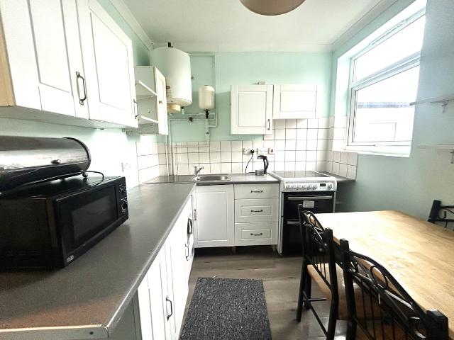 Lampton Road, Hounslow TW3, 1 bed flat to rent, £1,300 pcm | PrimeLocation