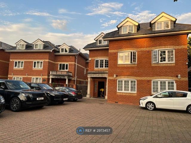 Lampton Road, Hounslow TW3, 1 bed flat to rent, £1,650 pcm | PrimeLocation